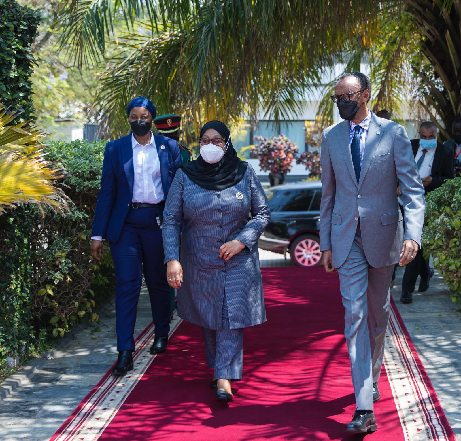 Kagame Yakiriye Perezida Suluhu Muri Village Urugwiro – Taarifa